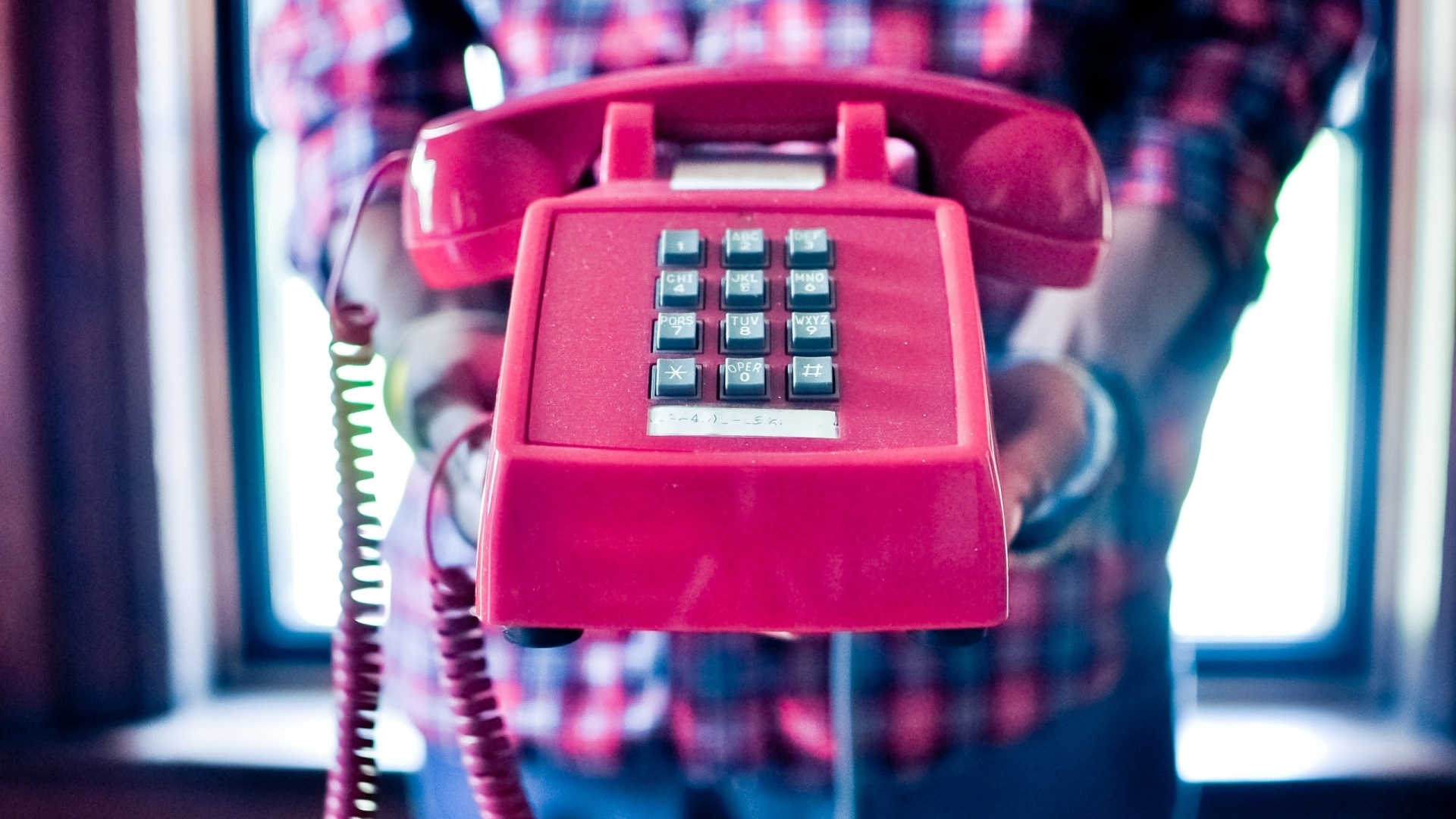 Fondos de Pantalla Teléfono Rojo Sobre Textil Azul y Blanco. Full HD ...