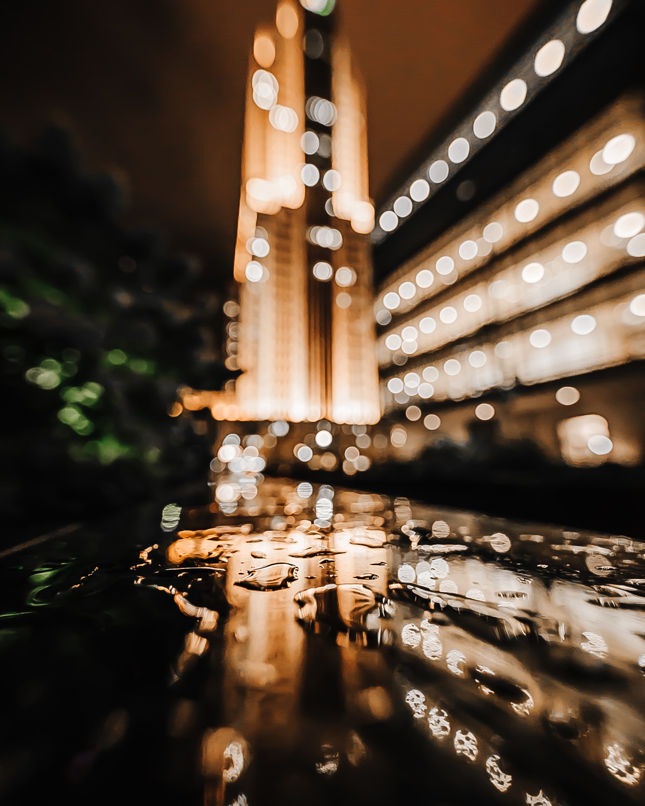 light reflecting wallpaper